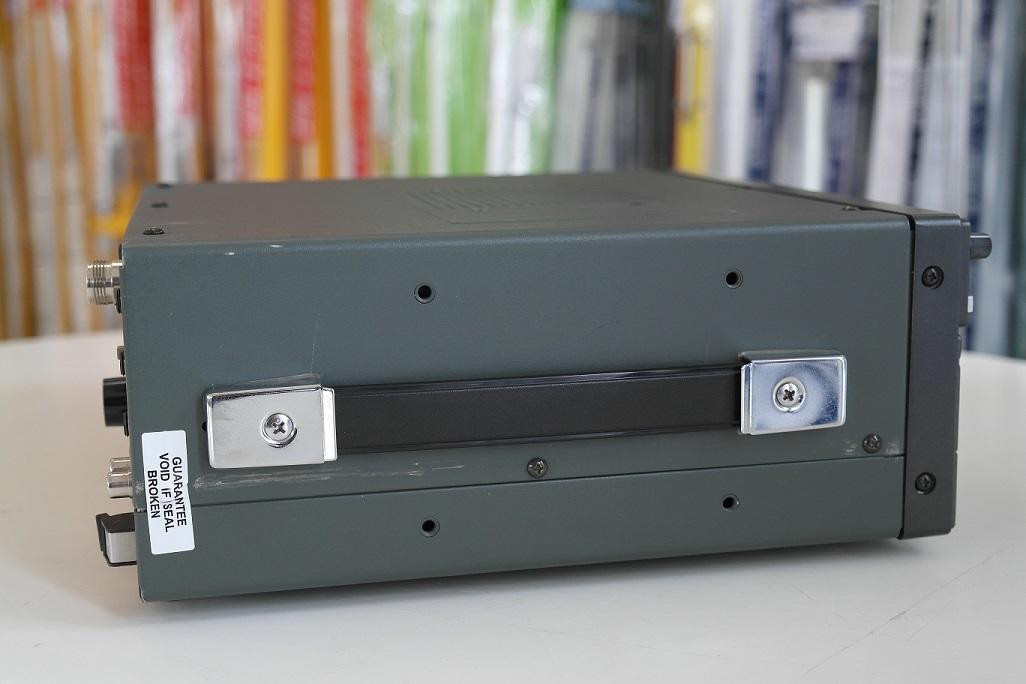 Second Hand Icom IC-R7000 Communications Receiver with HF Modification ...