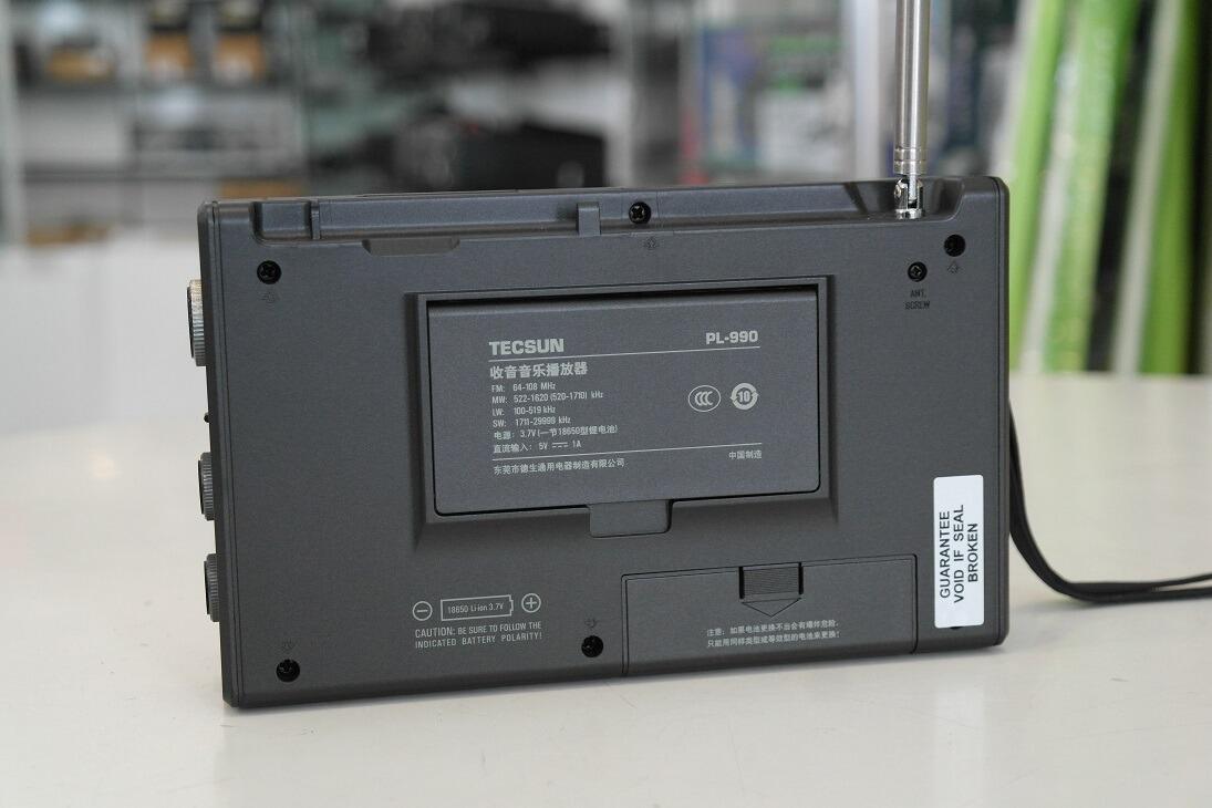 Second Hand TECSUN PL-990 High Performance Shortwave Radio - Radioworld UK