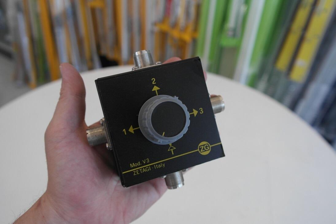 Second Hand Zetagi V3 3 Way Coax Switch - Radioworld UK