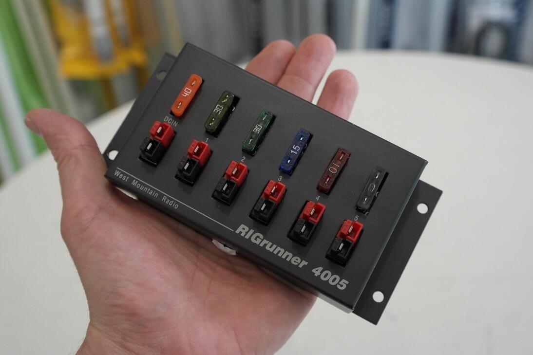 Second Hand West Mountain Radio RIGrunner 4005 12V Distribution Board ...