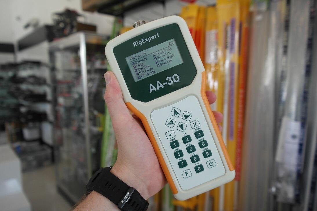 Second Hand Rig Expert AA-30 HF Antenna Analyzer - Radioworld UK