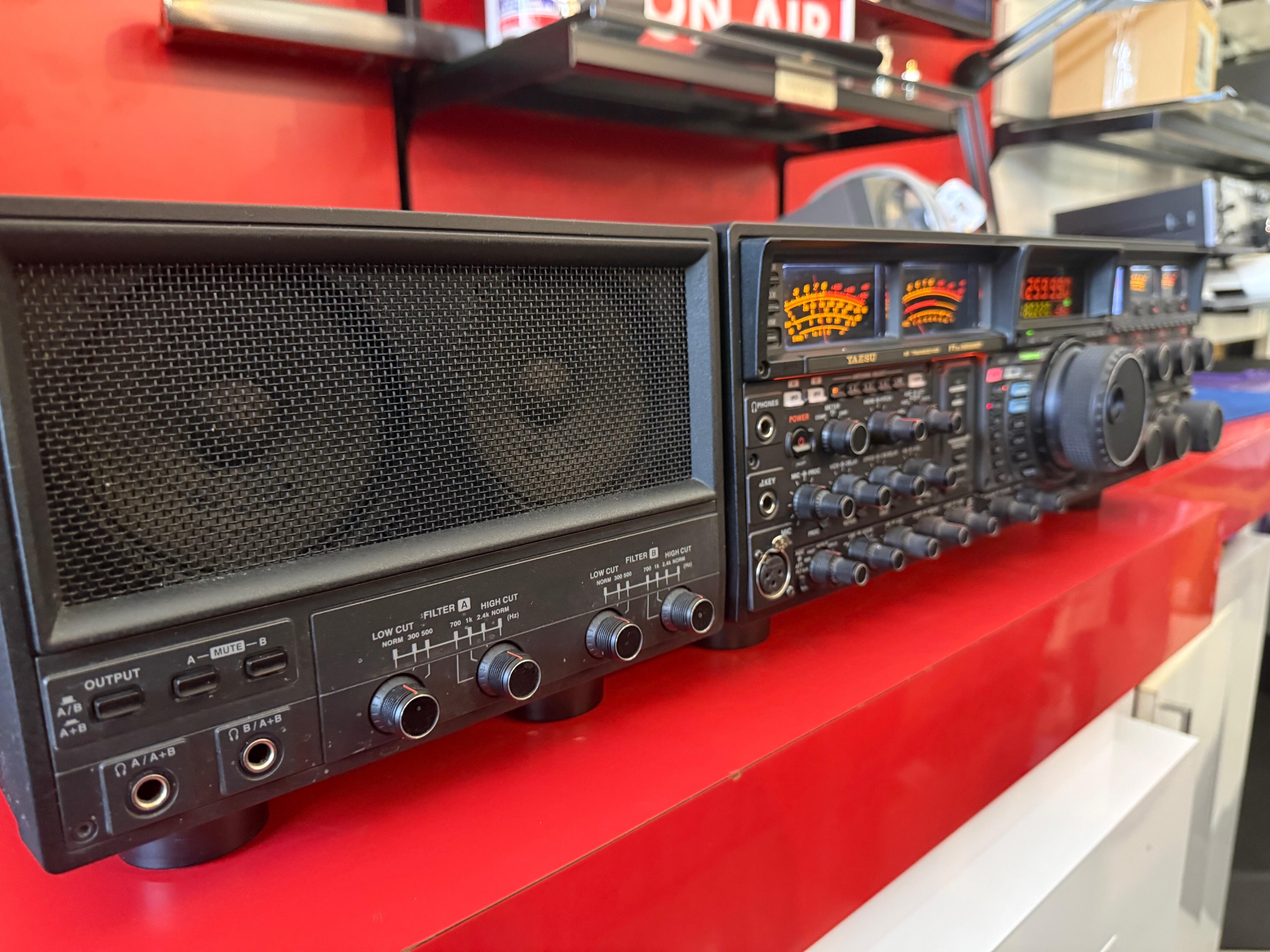 Second Hand Yaesu FTDX9000MP HF Transceiver – Radioworld UK
