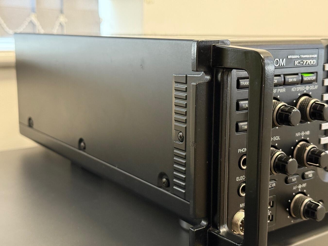 Second Hand Icom IC-7700 Base Station HF Transceiver | Radioworld UK