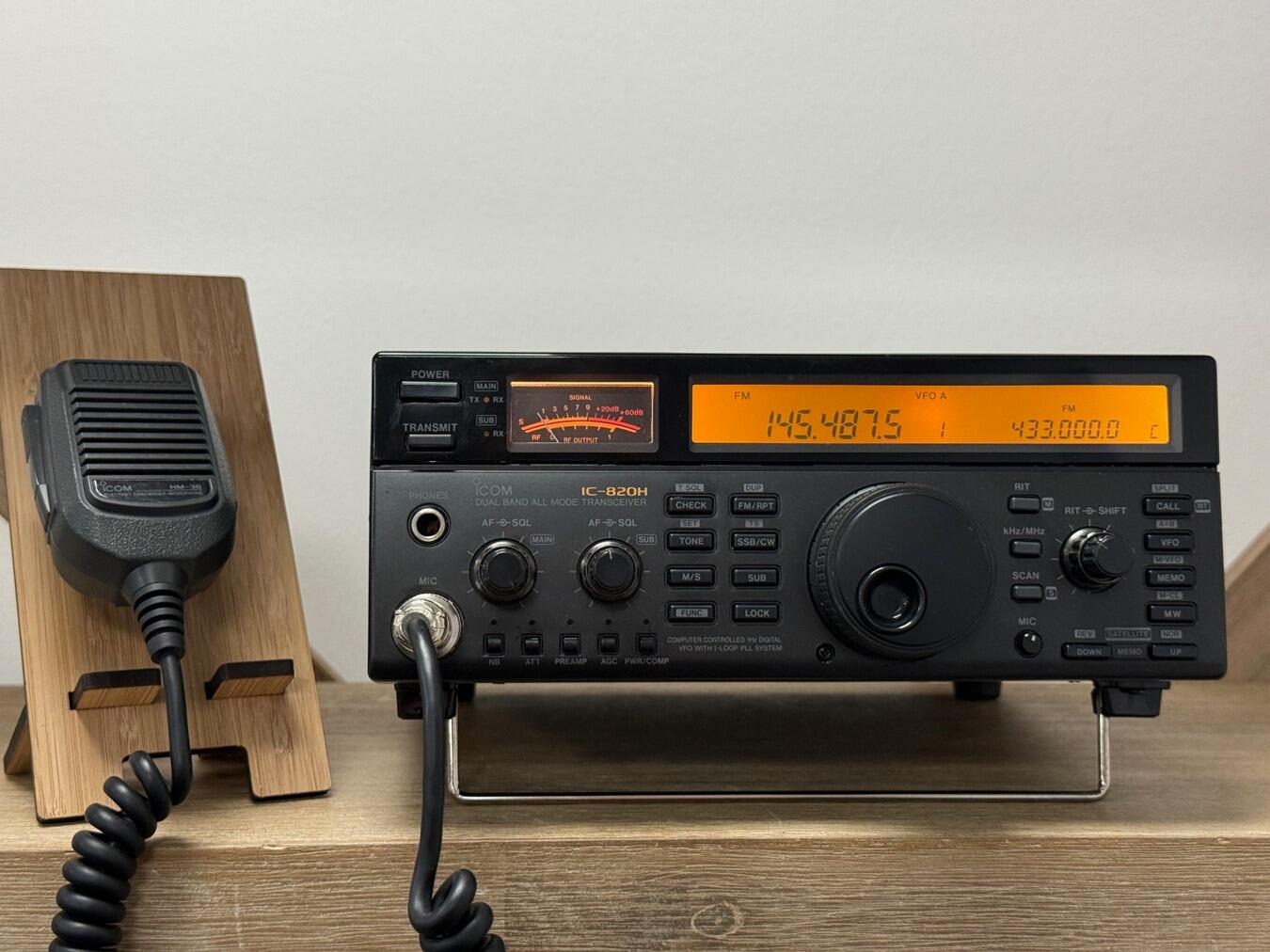 Second Hand Icom IC-820H Dual Band VHF/UHF Base Station | Radioworld