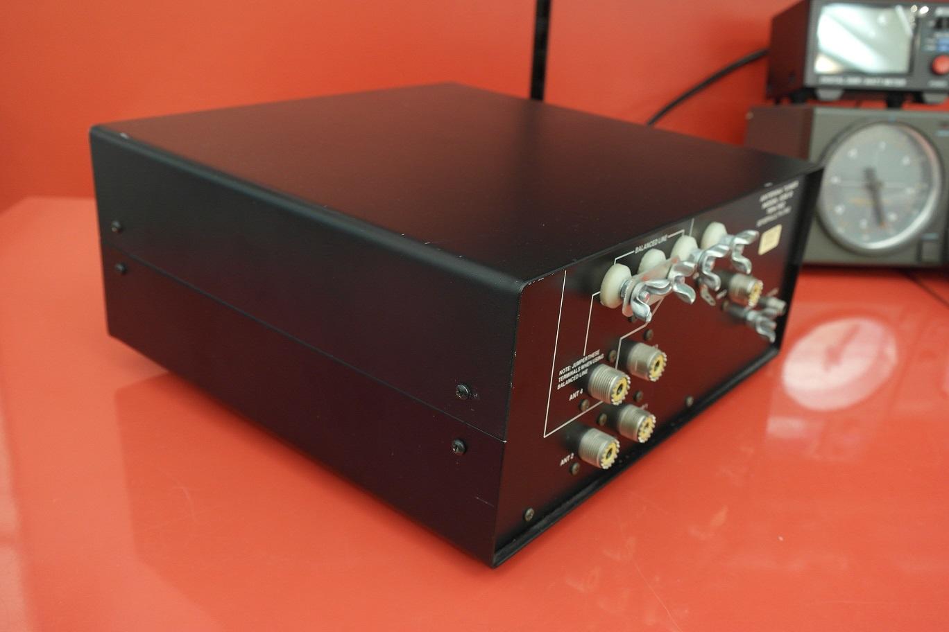 Second Hand TenTec 238B HF 2kW Manual Antenna Tuner - Radioworld UK