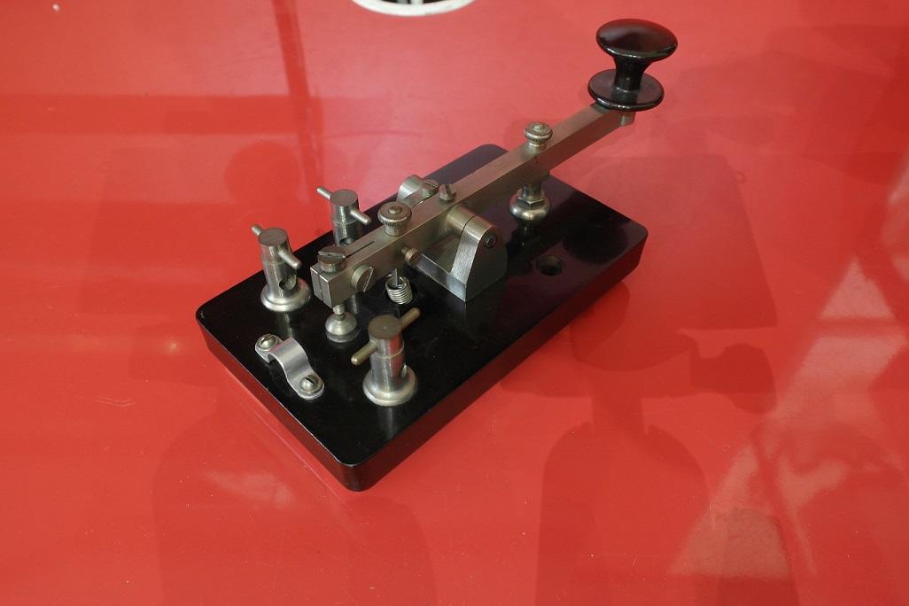 Second Straight Morse Key Military Style - Radioworld UK