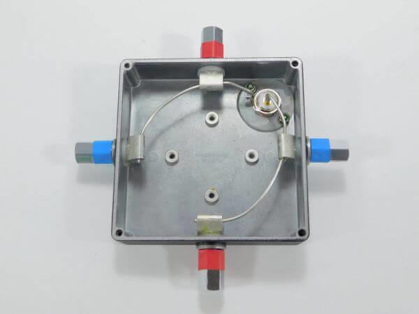 Chameleon antenna cha quad one , antenna base , Radioworld UK