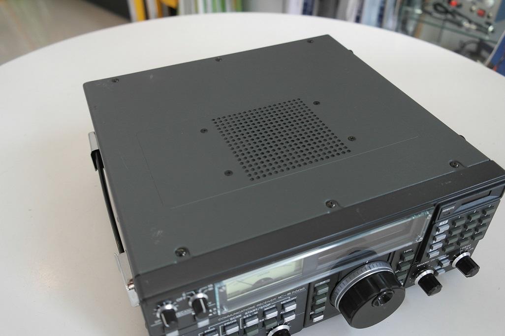 Second Hand Icom IC-R7000 Communications Receiver with HF Modification ...