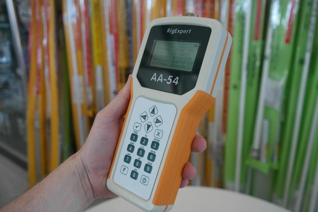 Second Hand RigExpert AA-54 HF Antenna Analyzer - Radioworld UK