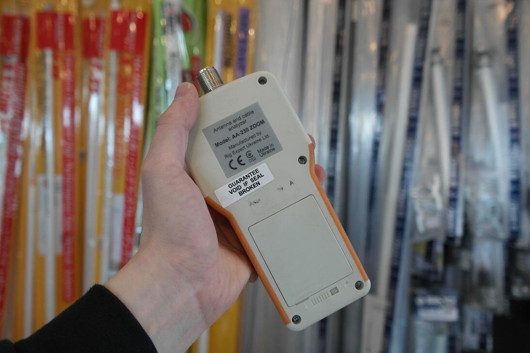 Second Hand Rigexpert AA230 Zoom HF VHF Antenna Analyzer with Bluetooth - Radioworld UK