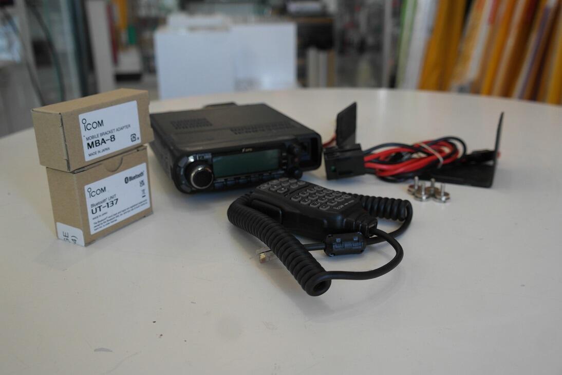 Second Hand Icom ID4100 Dual Band D Star Mobile Transceiver - RW UK