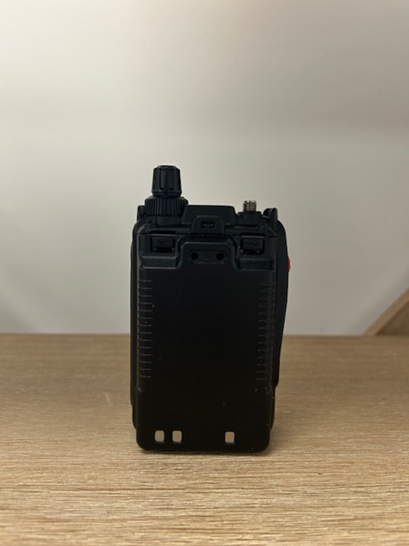 Second Hand Yaesu FT5D Dual Band VHF/UHF Fusion Handheld Transceiver ...