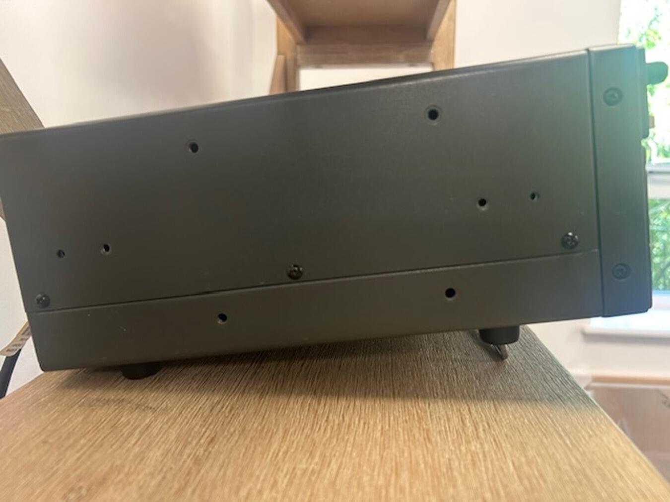 Second Hand Icom IC-R70 HF Communications Receiver – Radioworld UK