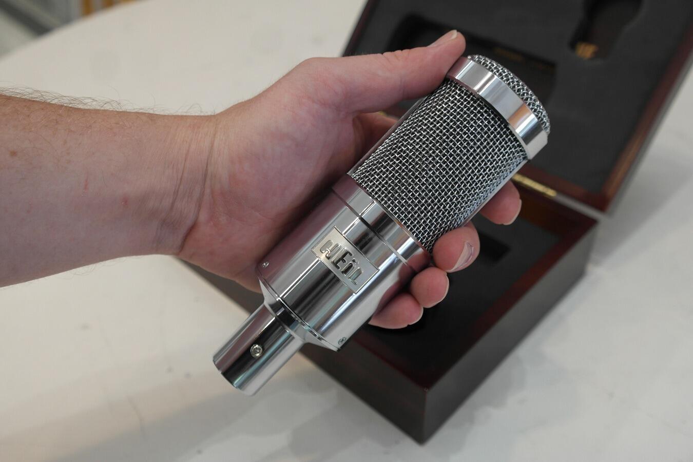 Second Hand Heil PR-40 Chrome Dynamic Microphone – With Wooden Box | UK