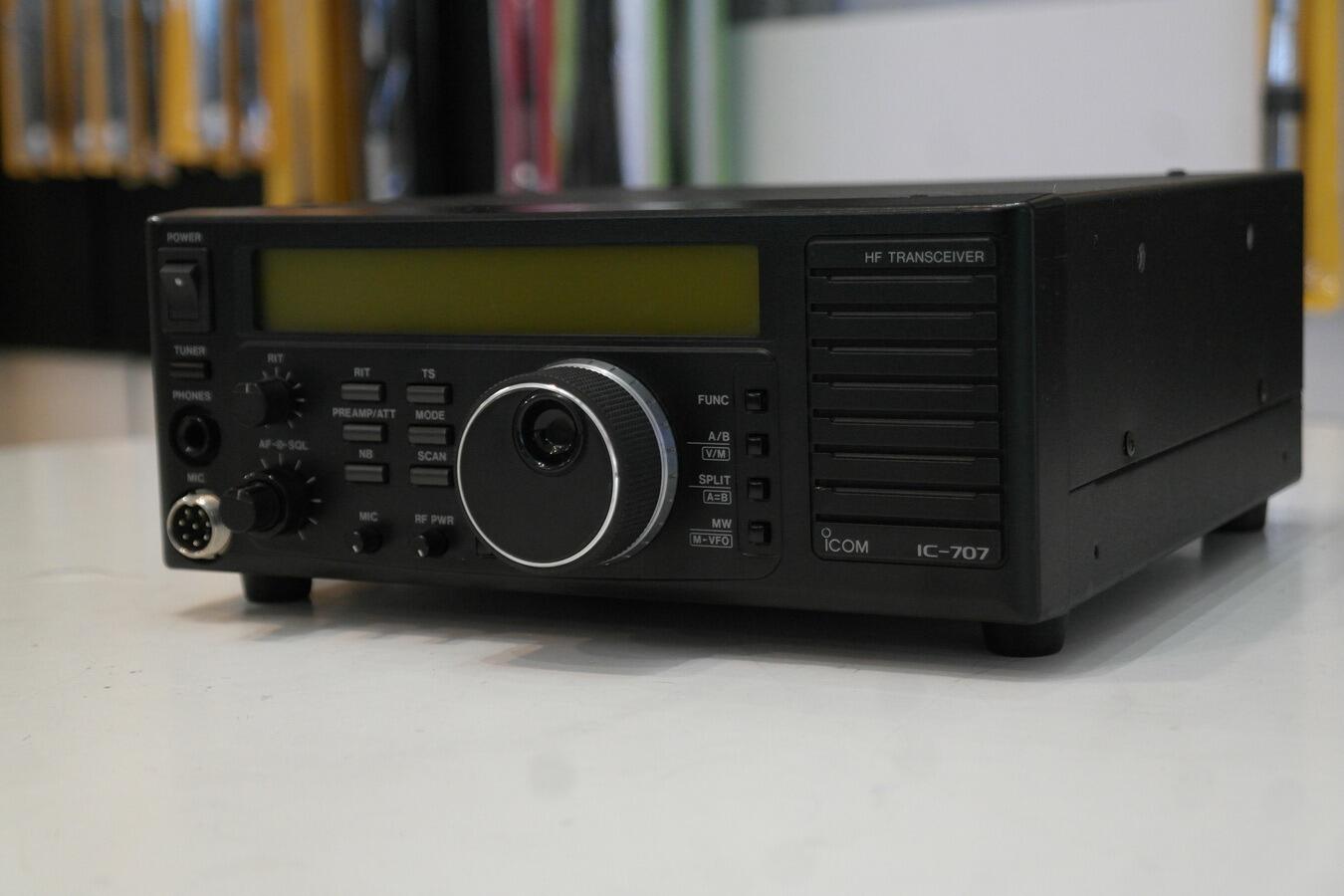 Second Hand Icom IC-707 HF Transceiver with FM Option | Radioworld UK