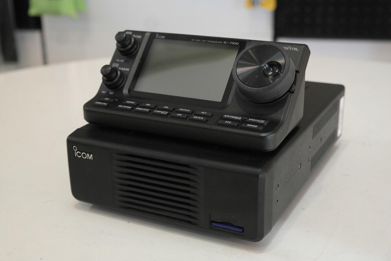 Second Hand Icom IC-7100 All Band HF/6m/VHF/UHF Touchscreen Radio