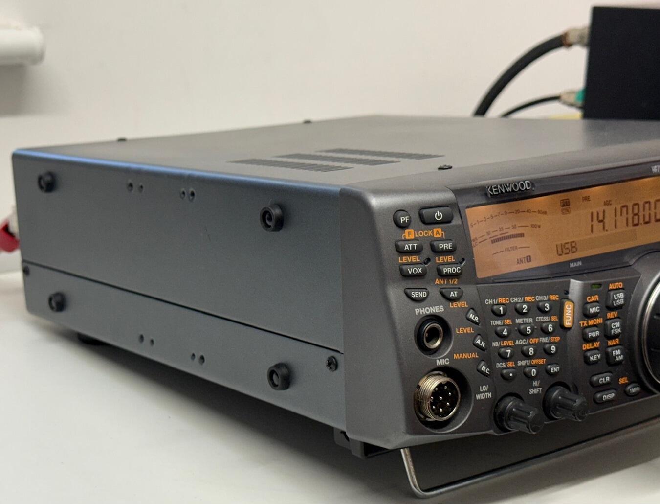 Second Hand Kenwood TS-2000 Multiband Transceiver | Radioworld UK