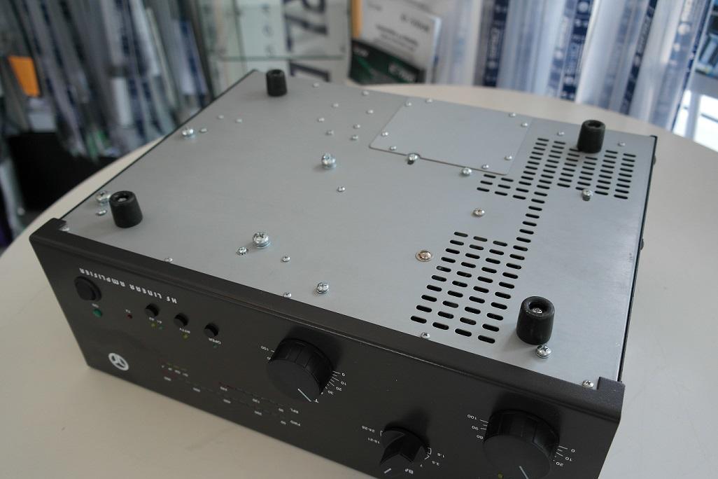 Second Hand Acom 1011 HF Amplifier 700 Watt Output - Radioworld UK ...