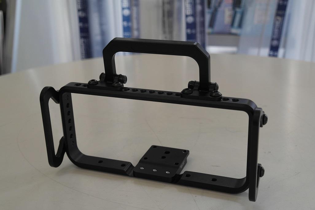 Second Hand Icom IC-705 Carrying Cage with Handle | Radioworld UK