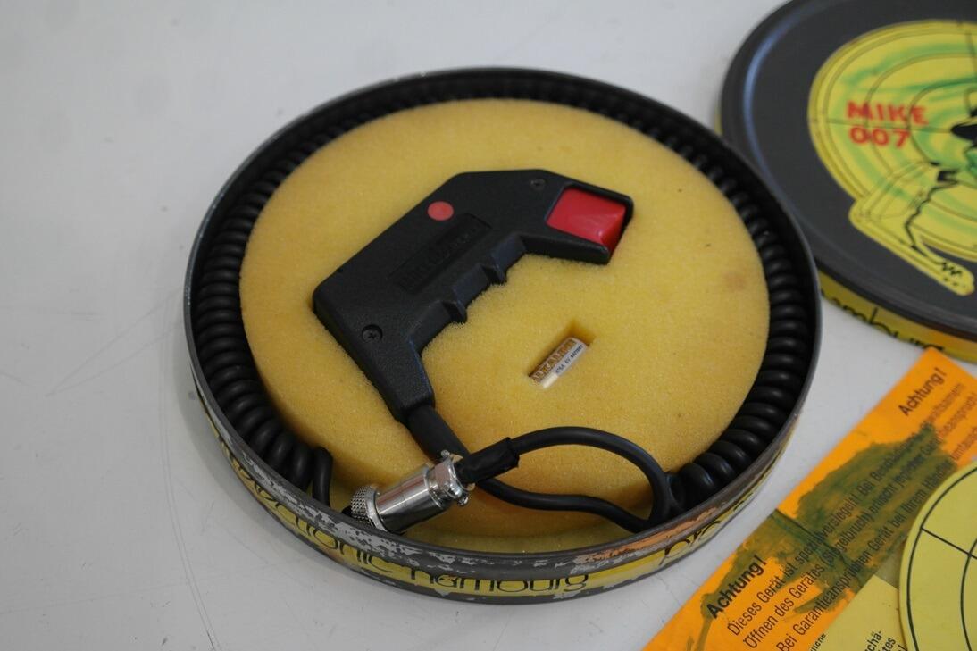 Second Hand Electronic Hamburg Mike 007 Special CB Radio Microphone ...