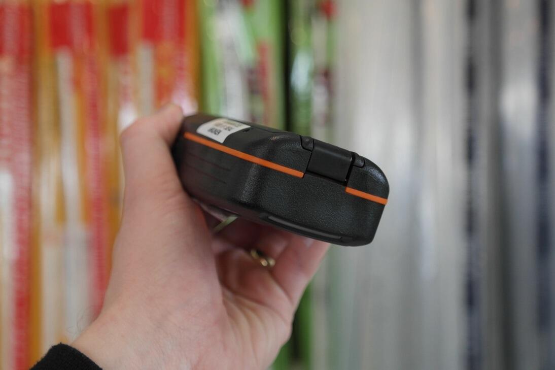 Second Hand Yaesu hx-300e floating marine transceiver - Radioworld UK