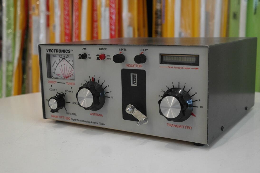 Second Hand Vectronics HFT-1500 1.8-30MHz Antenna Tuner - Radioworld UK