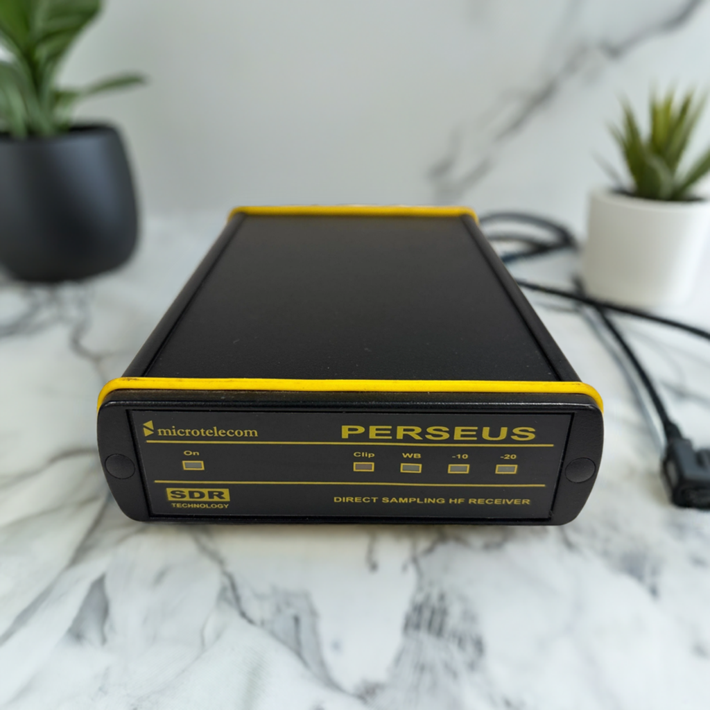 Second Hand Microtelecom Perseus SDR HF Receiver - Radioworld UK