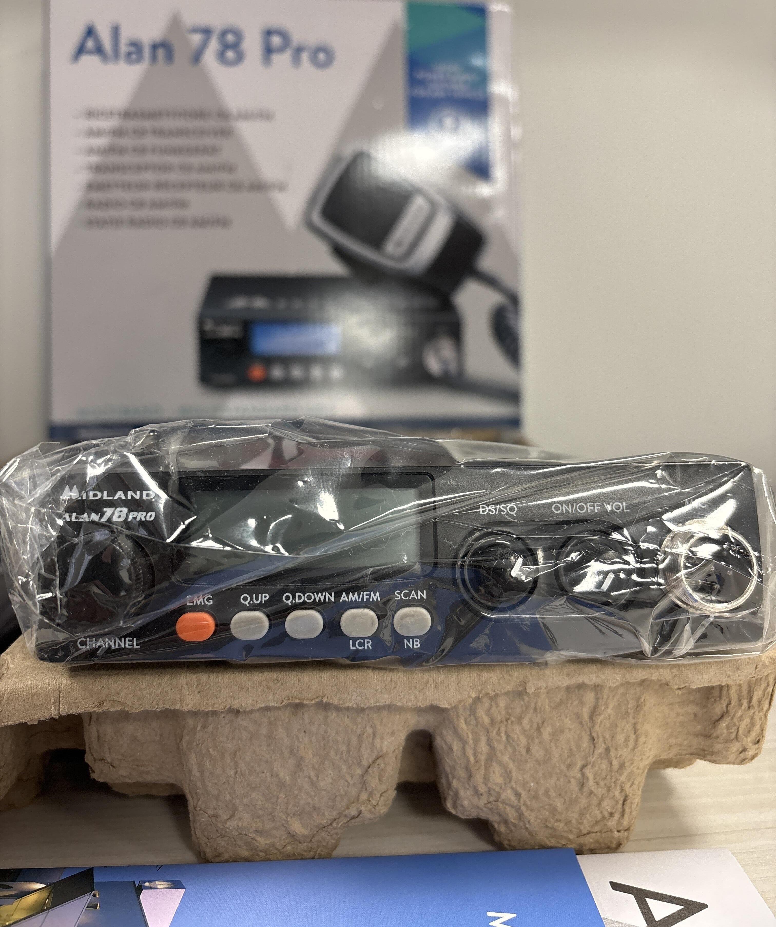 Second Hand Midland alan 78 pro cb radio for europe and the uk. 12v/24v - Radioworld UK