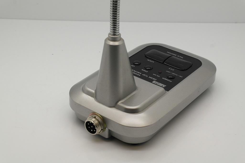 Second Hand Adonis AM-308 Silver Dynamic Microphone + D-8Mi Lead