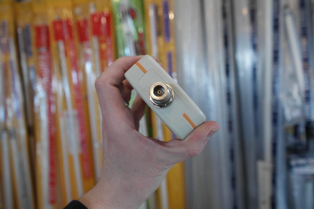 Second Hand Rigexpert AA230 Zoom HF VHF Antenna Analyzer with Bluetooth - Radioworld UK