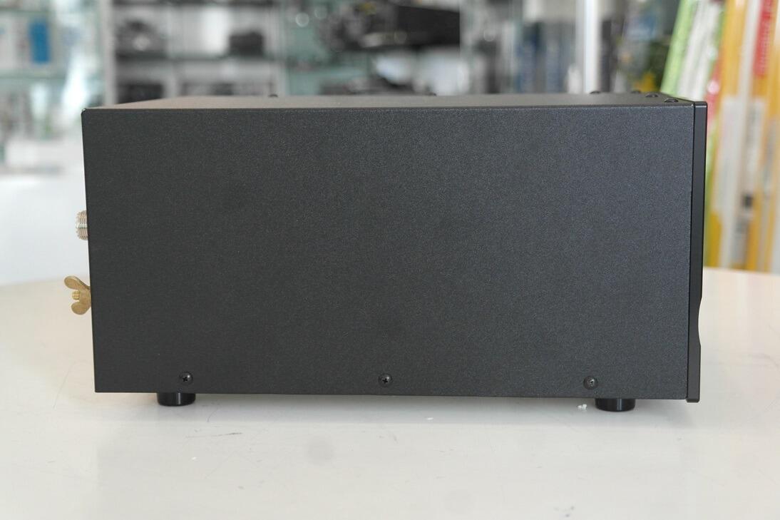 Second Hand ACOM 06AT Automatic Antenna Tuner - Radioworld UK