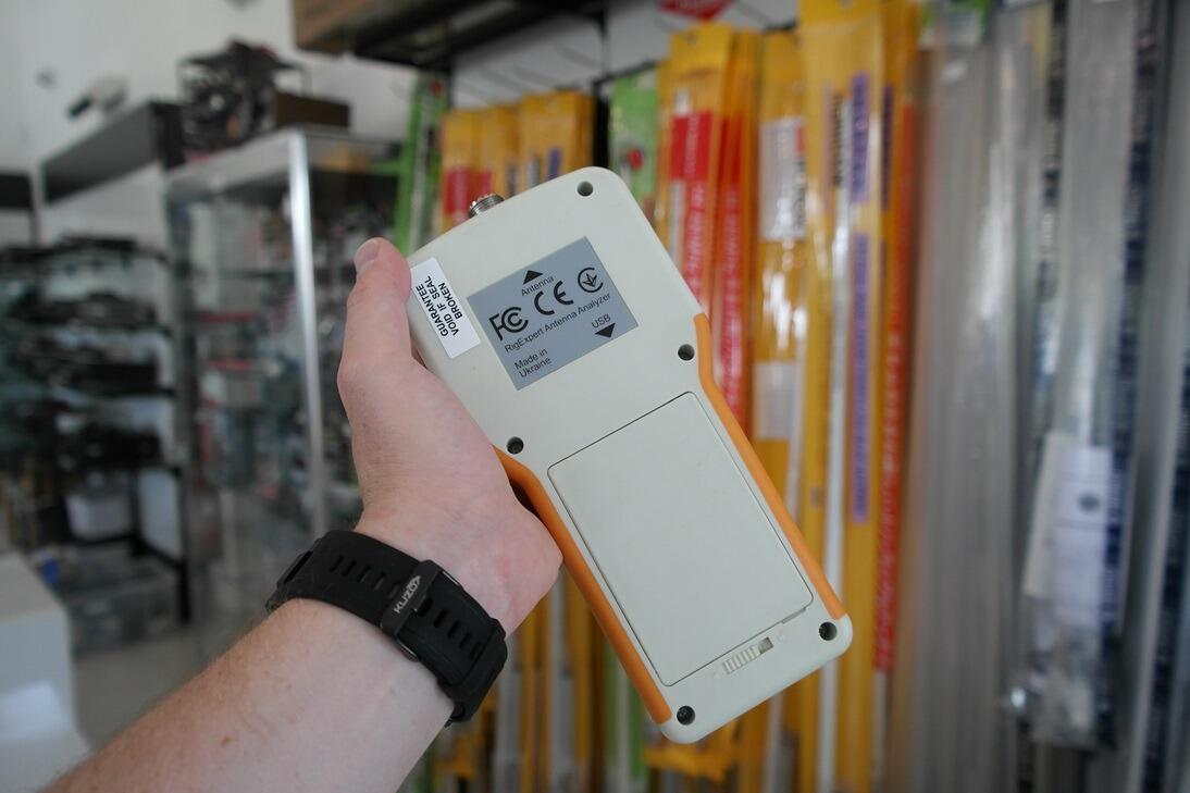 Second Hand Rig Expert AA-30 HF Antenna Analyzer - Radioworld UK