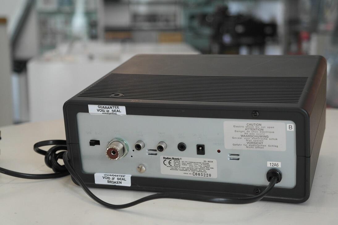 Second Hand Realistic DX-394B HF Receiver - Radioworld UK 01922 414796