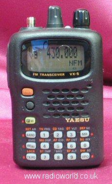 Second Hand Yaesu VX-5R Tri-band handy - radioworld