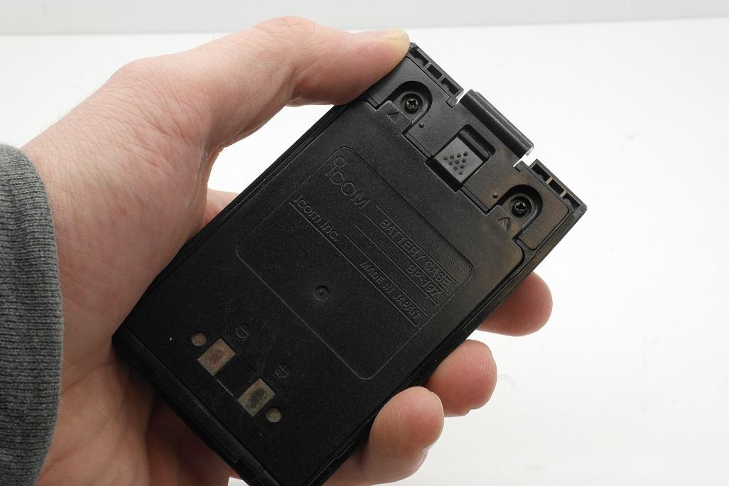 Second Hand Icom BP-197 Cry Cell Battery Case for IC-A23, IC-T8A