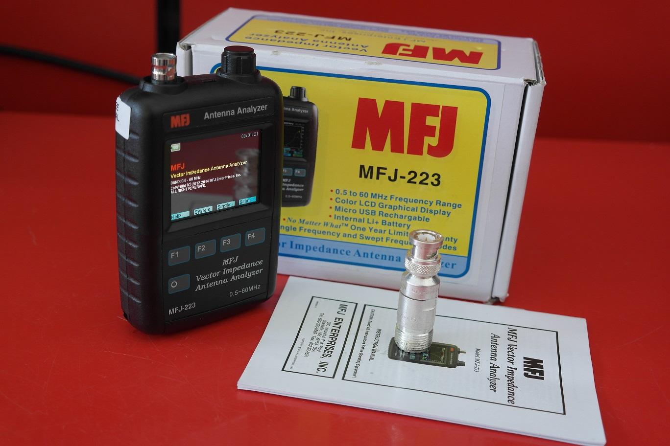 Second Hand MFJ-223 Small Colour Screen Antenna Analyser - RW UK
