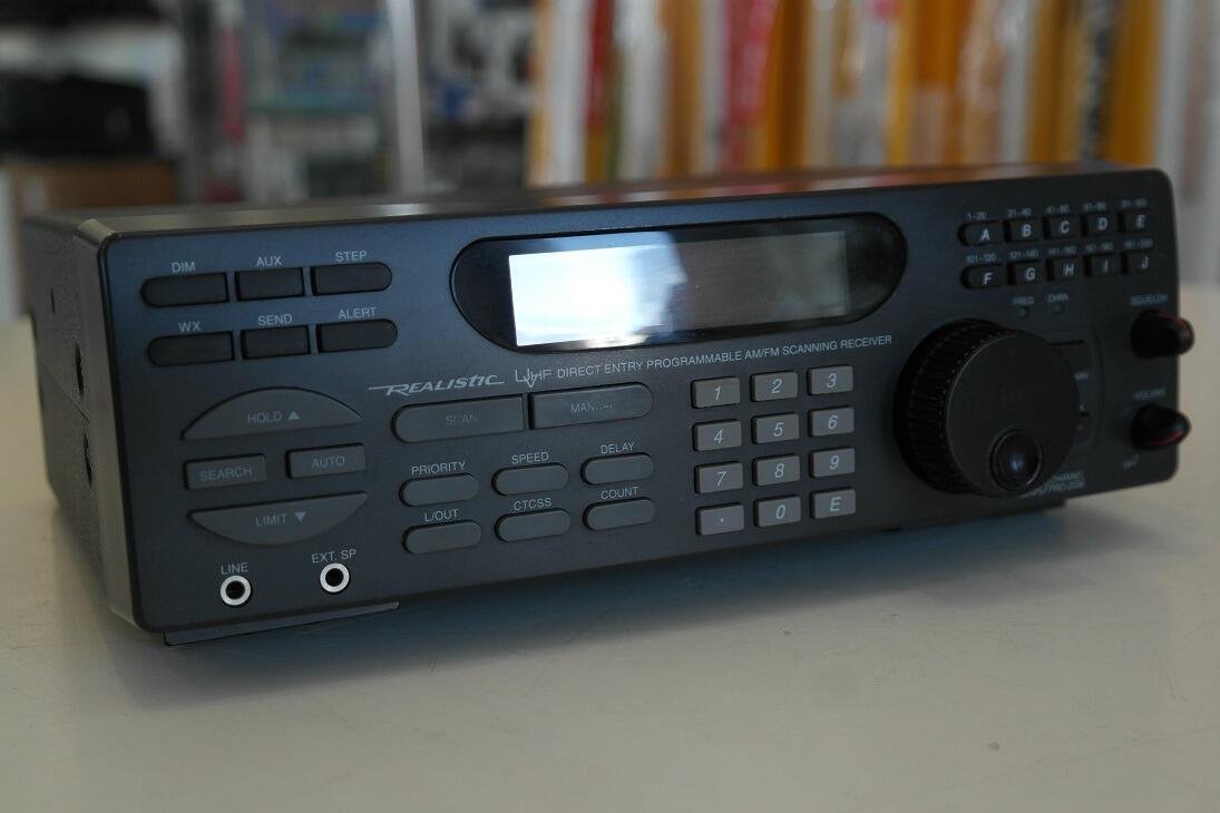 Second Hand Realistic PRO2036 VHF UHF Scanner - Radioworld UK