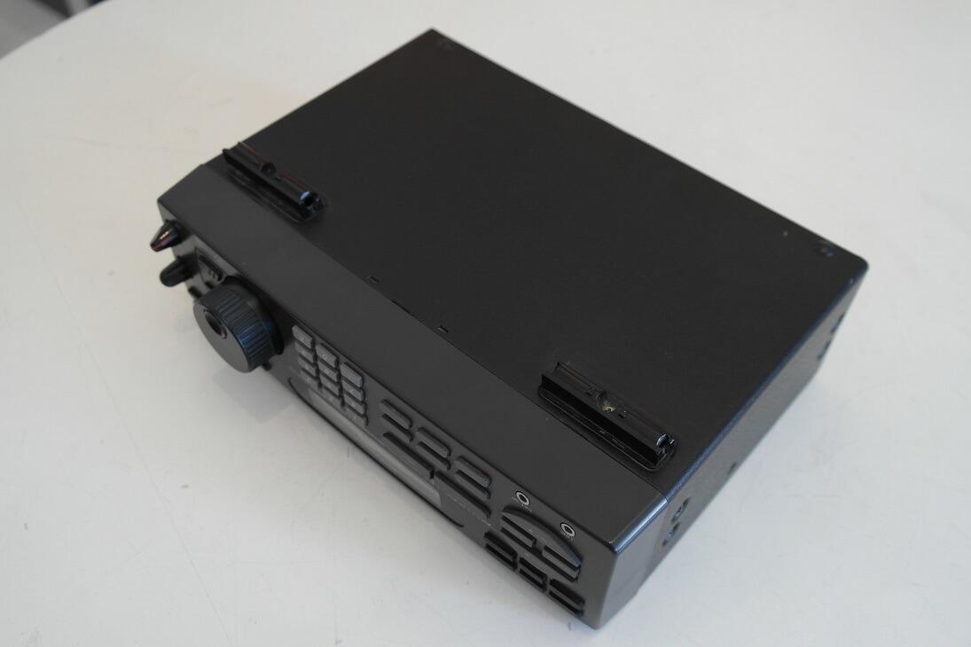 Second Hand Realistic PRO2036 VHF UHF Scanner - Radioworld UK