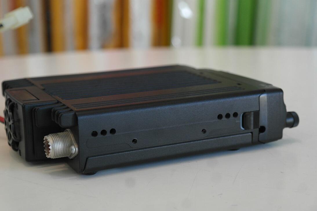 Second Hand ICOM IC-207H Dual Band Mobile - radioworld UK