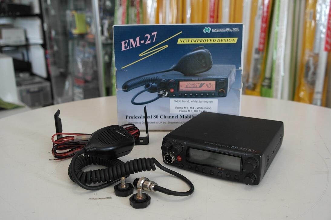 Second Hand Maycom EM-27 CB Transceiver a compact and reliable ...