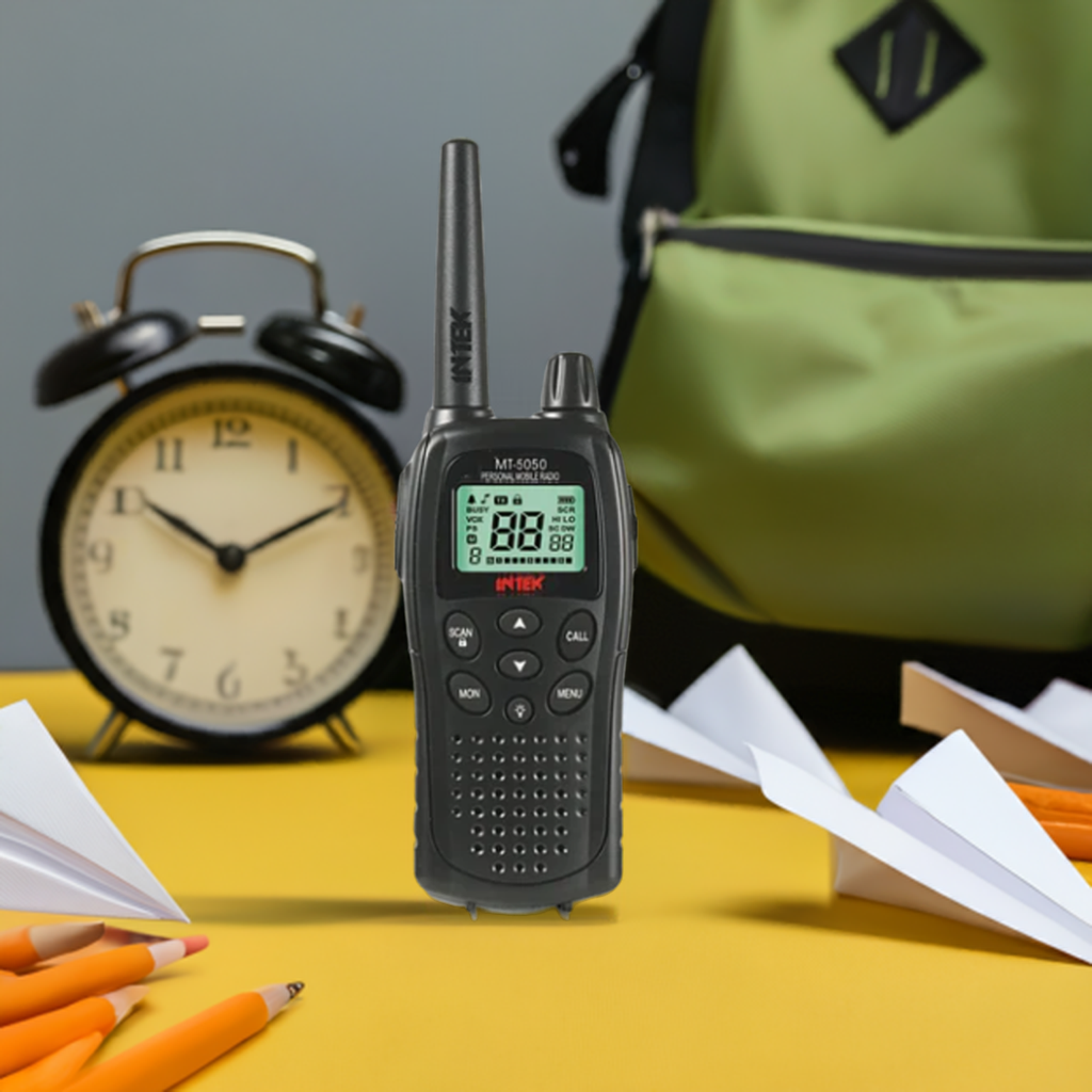 Intek Radio, CB radio - handheld radio 446, Radioworld UK