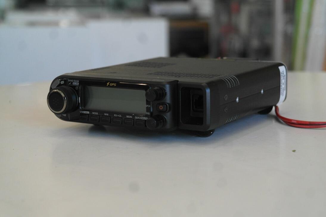 Second Hand Icom ID4100 Dual Band D Star Mobile Transceiver - RW UK