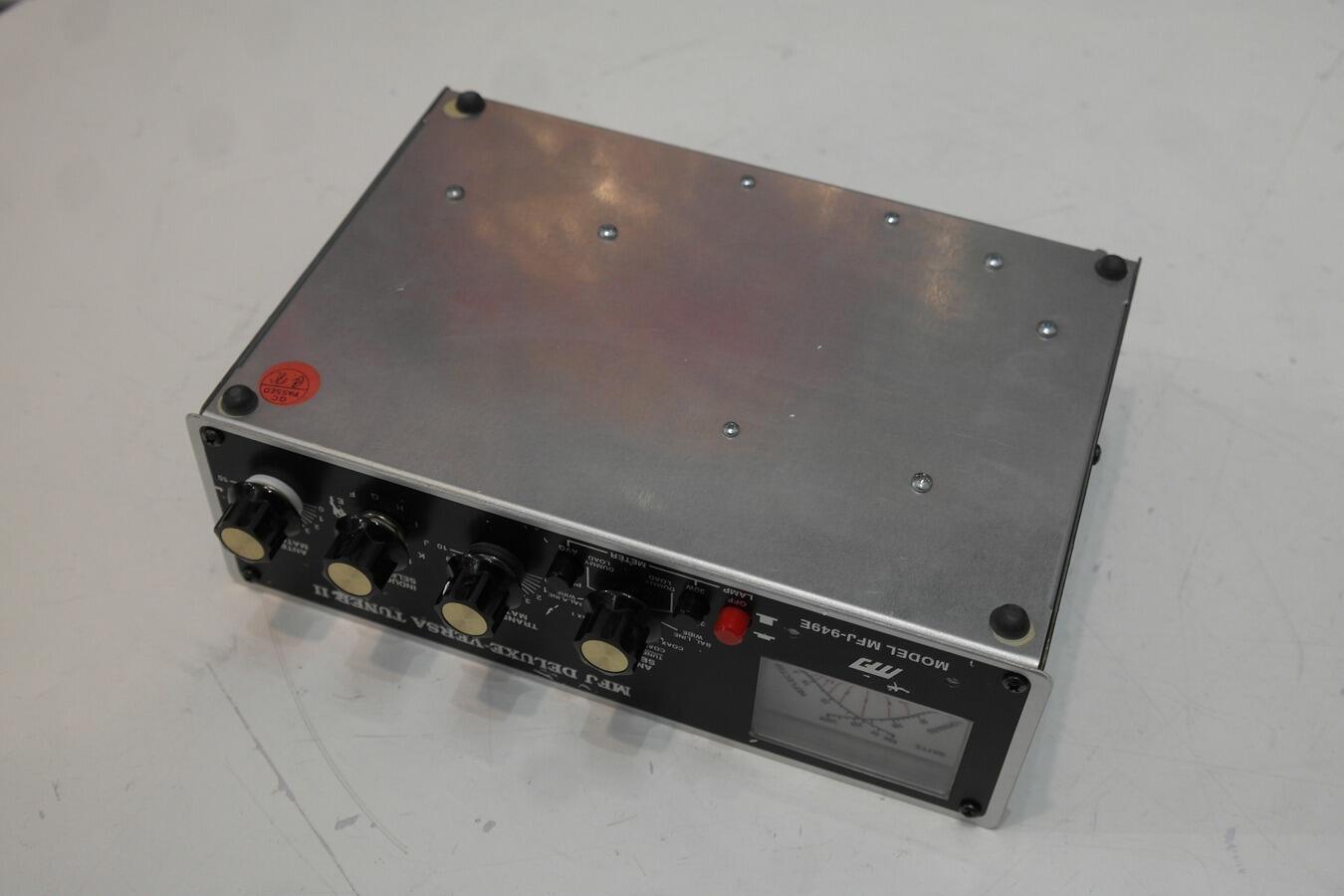 Second Hand MFJ-949E Deluxe Versa Tuner II – 300W Manual Antenna Tuner