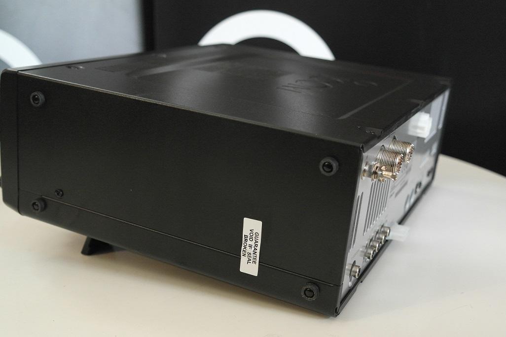 Second Hand Icom IC-7600 HF Transceiver with Band Scope - Radioworld UK ...