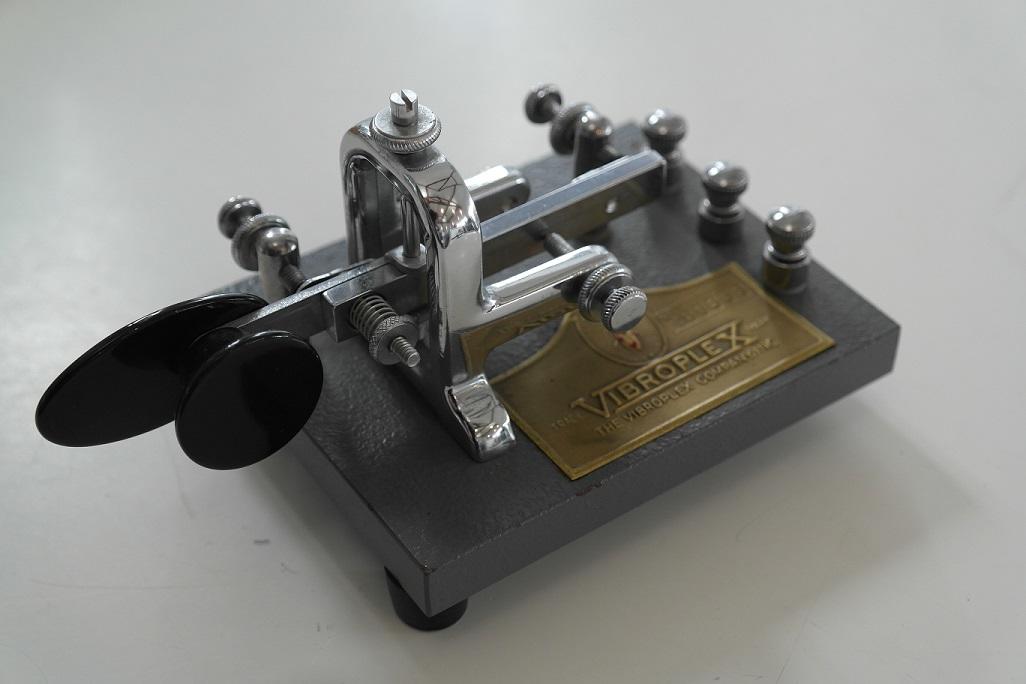Second Hand Vibroplex Vibrokeyer Standard with Grey Base - Radioworld ...