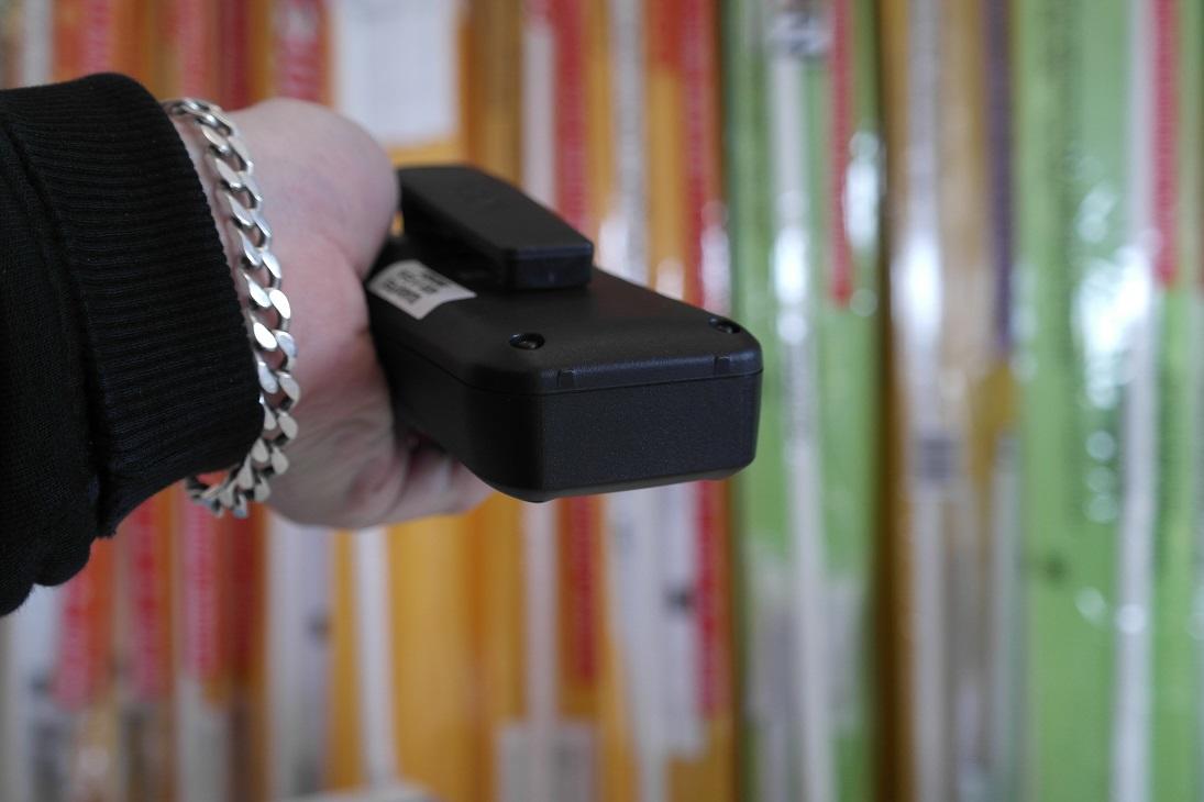 Second Hand Icom IC-M25 VHF Marine Handheld With Flash Float - Radioworld UK