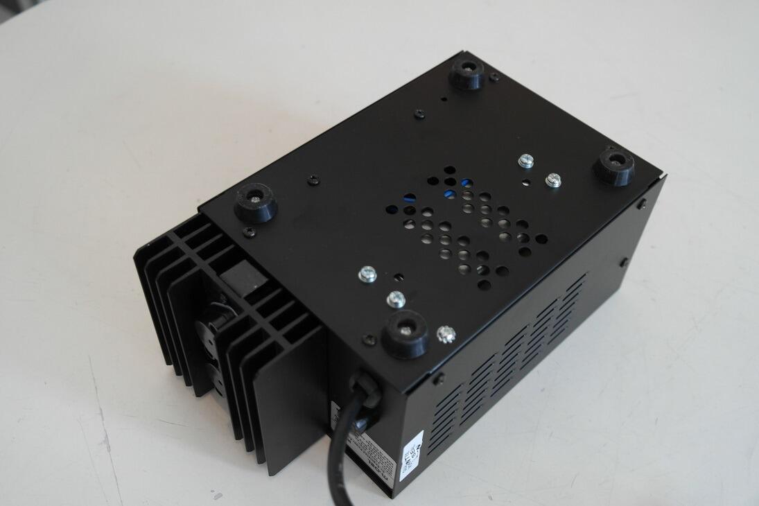 Second Hand MyDEL MP-705 Linear Power Supply - 6 Amps with 8 Amps peak ...