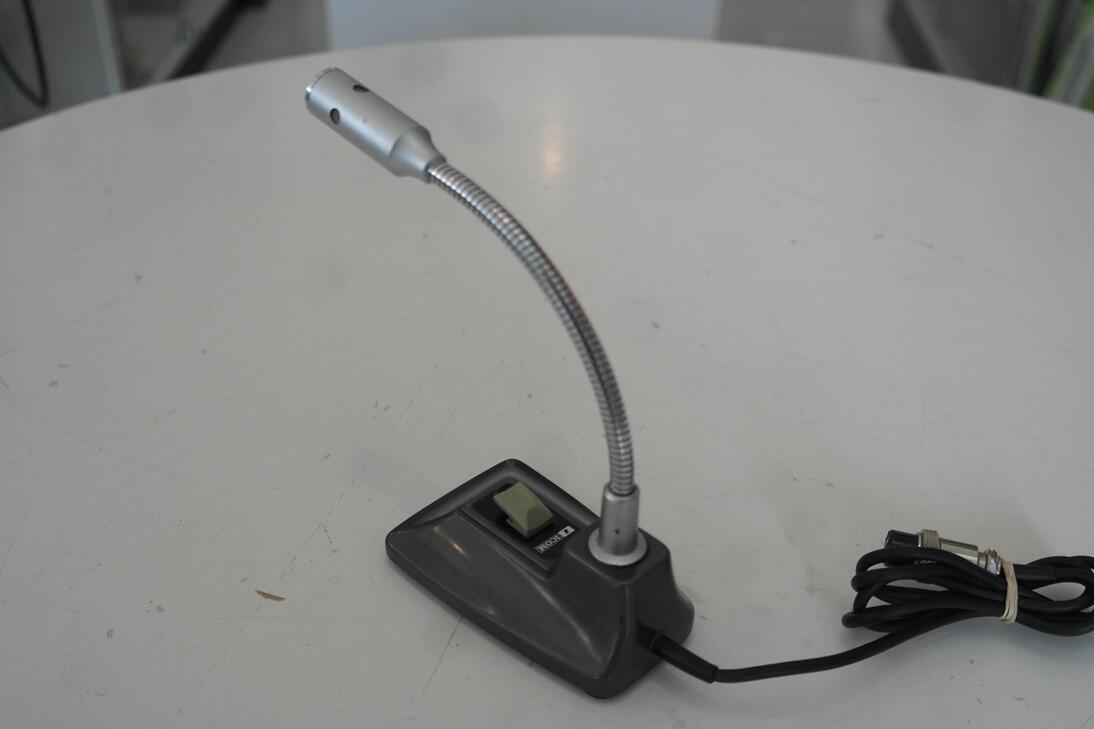 Second Hand Icom IC-SM5 Base Microphone - Radioworld UK