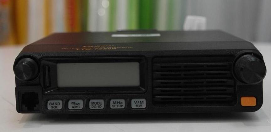 Second-hand Yaesu FTM-7250 dual band C4FM Fusion transceiver ...