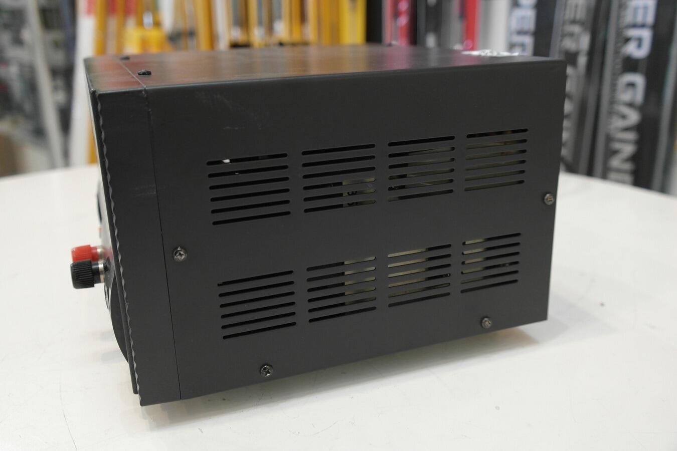 Used Yaesu FP-1030A 25A Power Supply – 13.8V DC | Radioworld UK